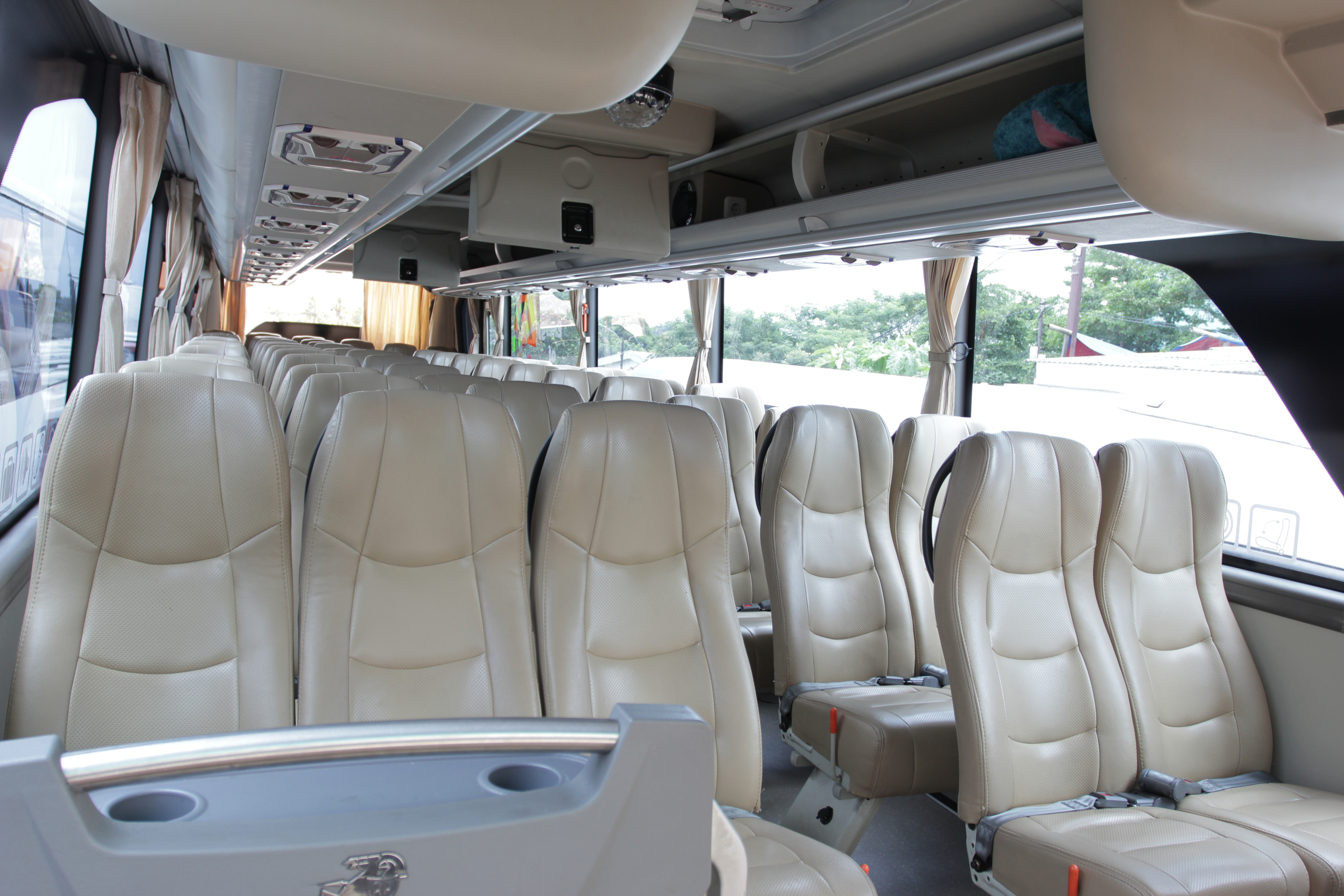 Big Bus 59 Seat - Pusat Sewa Bus sejak 2015